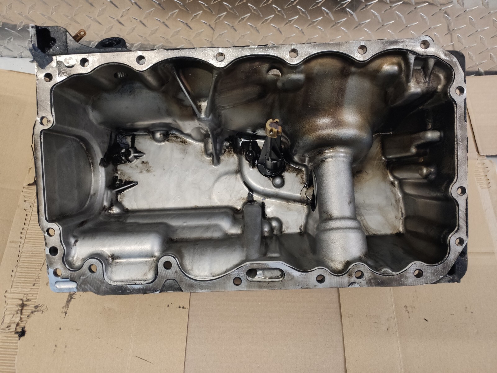 BMW+X3+Diesel+Engine+Oil+Sump+Tray+Pan+F25+2016+2.0+B47d20o0+8513662 ...