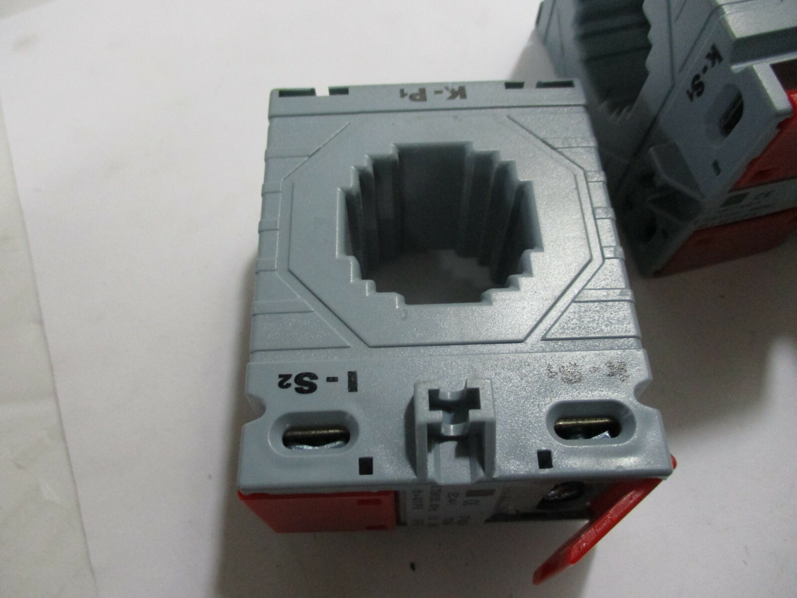 LOT OF 3 CURRENT TRANSFORMER IEC 44-1 CP62/30 100/5A 0.72Kv 50....60Hz ...