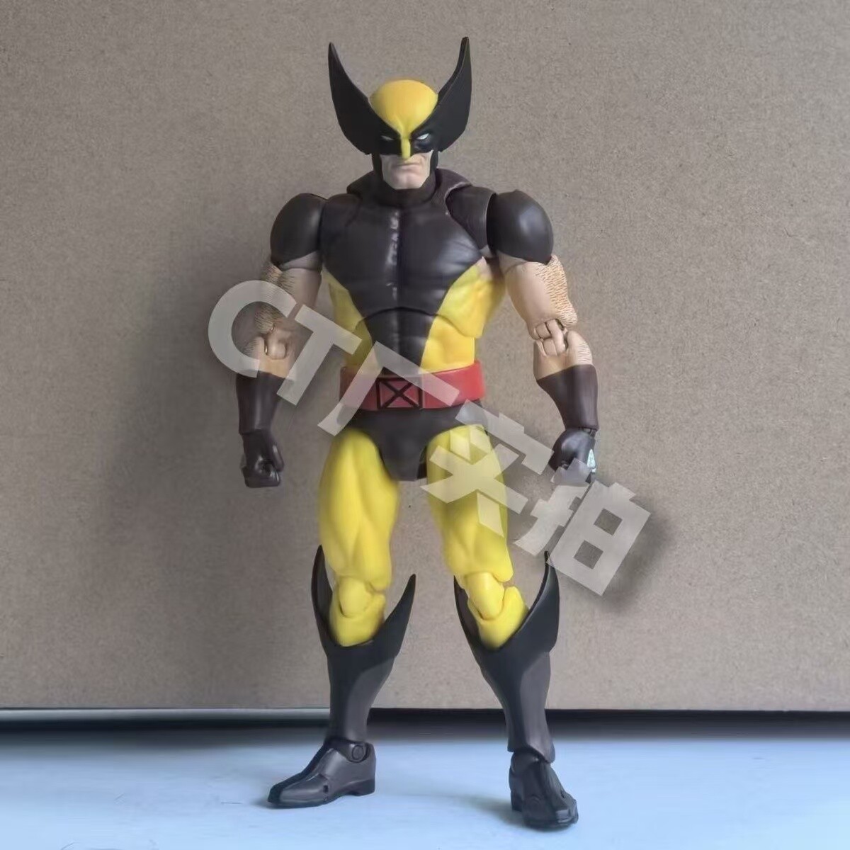 In Stock MAFEX No.138 X-MEN Wolverine Brown Suit COMIC Ver Action ...