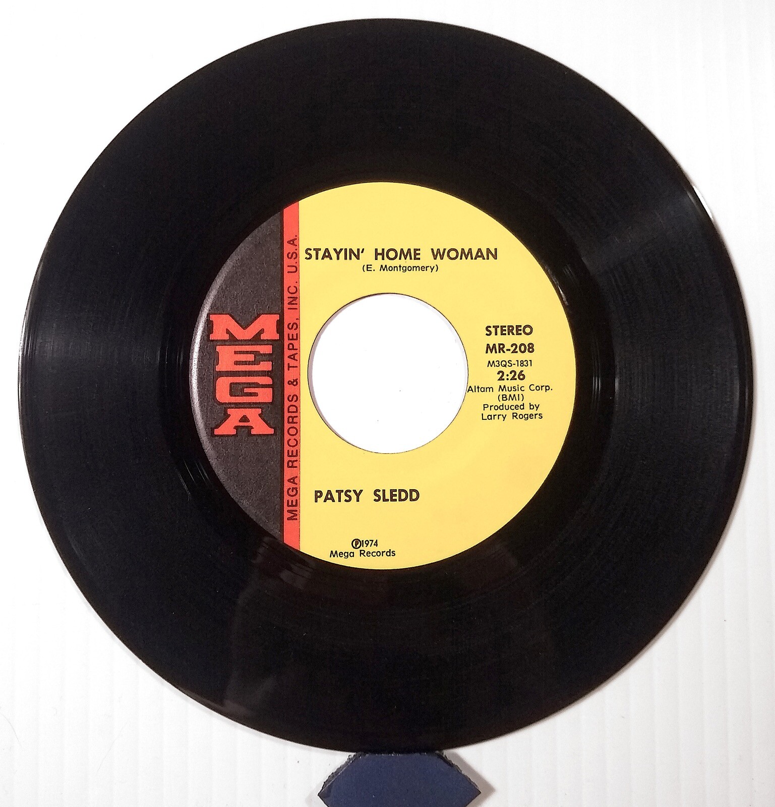 Obscure Country 45 - Patsy Sledd - Stayin' Home Woman / Lay Down | eBay