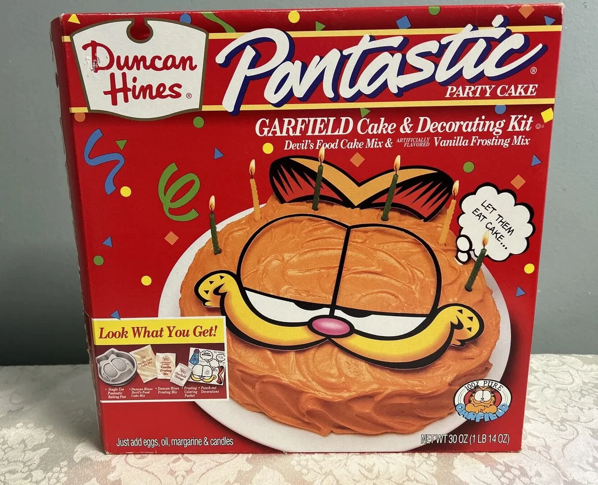 Garfield Eating Cake