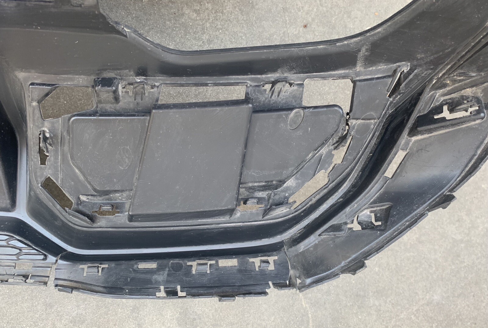 2017 2018 2019 AUDI Q5 REAR BUMPER BOTTOM DIFFUSER VALANCE OEM 80A.807. ...