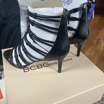 BCBG Maria Shiny Kid Black Strappy Sandals BNIB Sz 8.5M Orig $109 | eBay