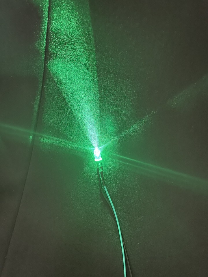 Prewired Single LED Light Assembly with on/off Switch & 9 Volt Battery ...