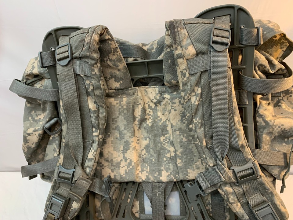 US Military Issue Army ACU Camouflage MOLLE II Large Ruck Sack Backpack ...