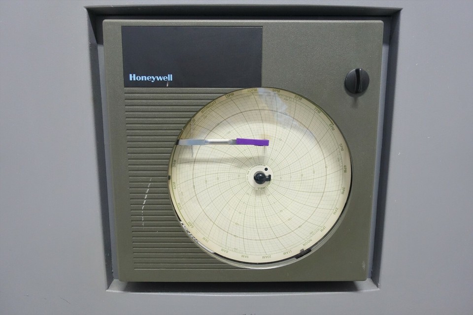 TESTEQUITY 1007S TEMPERATURE CHAMBER TEST EQUITY -35°C TO +175°C 7 Cu ...