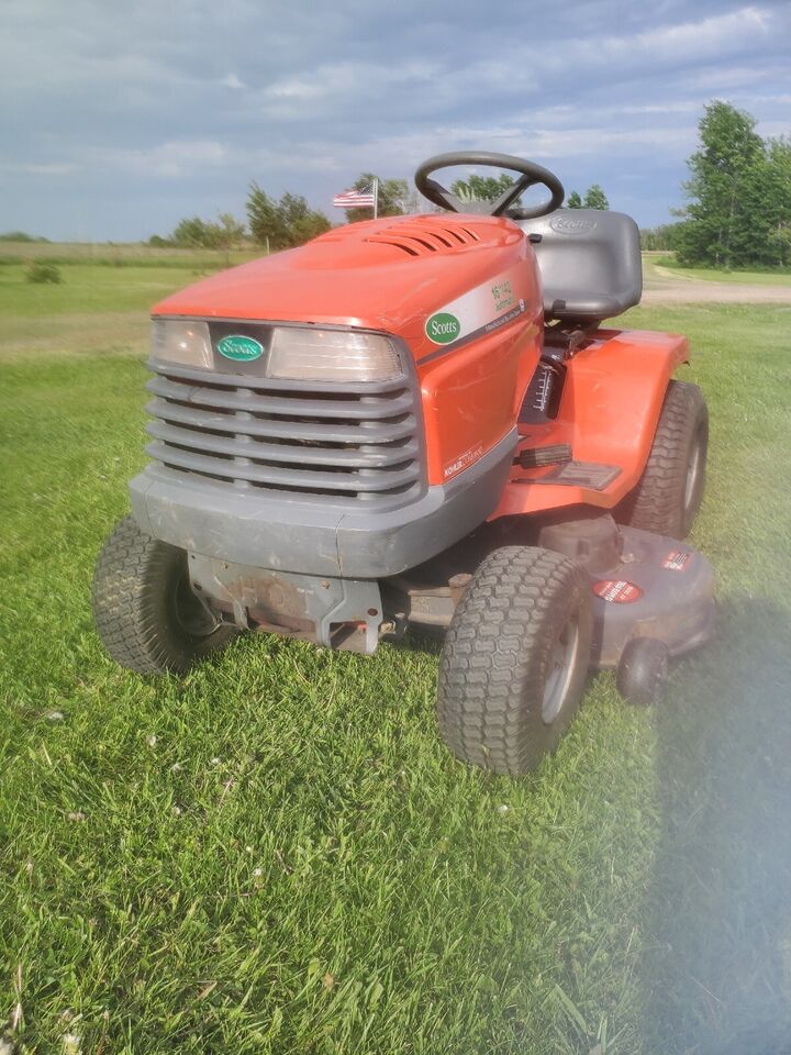 SCOTTS (John Deere) Model 1642H riding lawn mower | eBay
