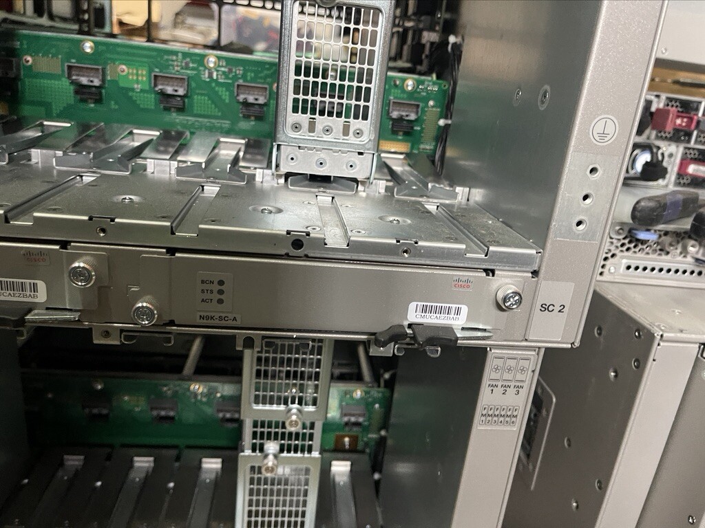 CISCO N9K-C9504 NEXUS 9504 CHASSIS 4 SLOT w RACK MOUNTS 4x 3000W AC ...