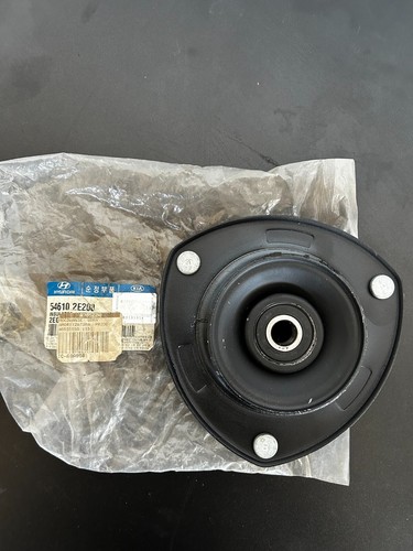 NEW GENUINE HYUNDAI TUCSON/KIA SPORTAGE LH/RH INSULATOR ASSY-STRUT ...