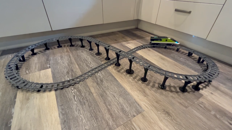 LEGO Cities Train Set Support/Bridge - 28 Piece Set - Track Not ...