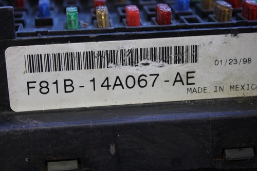 F81B14A067AE 99-01 Ford F250 F350 Excursion 7.3L Diesel Relay Fuse Box ...