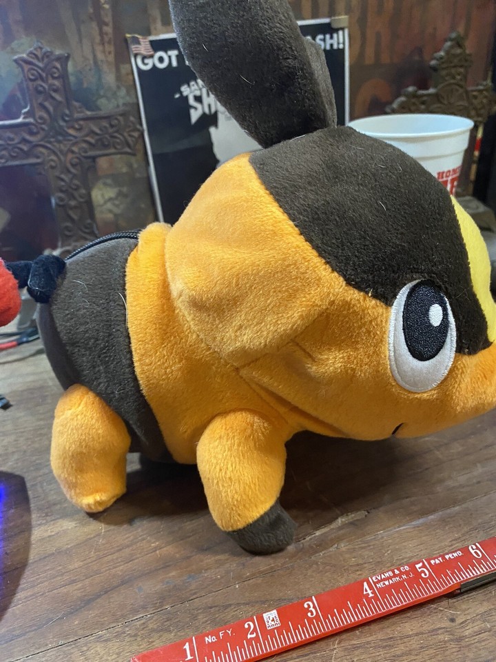 Tomy Plush Pokemon Tepig Reversible Poke Ball Transforming Stuffed Toy ...