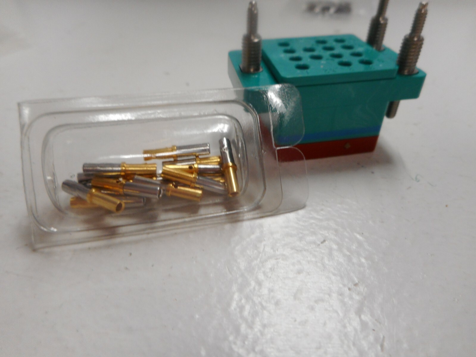 NOS M12883/40-20 AMPHENOL PCD 58982 RELAY SOCKET W/ CONTACTS RSE116675 ...