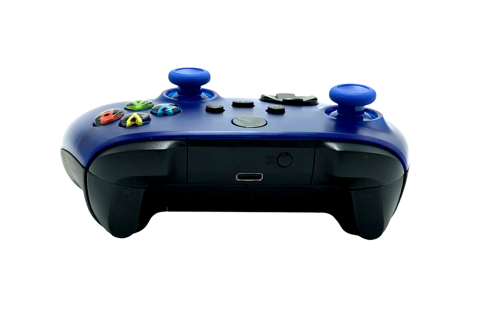 Custom Microsoft Xbox Series X / S Controller - Clear Transparent Blue ...