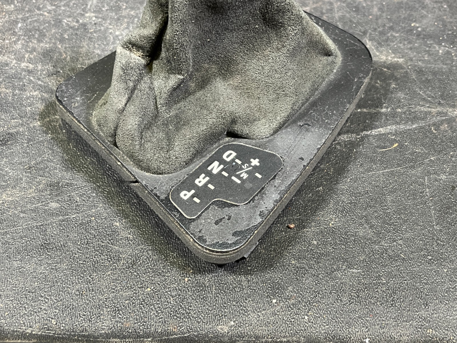 BMW ZHP ALCANTARA AUTO SHIFT GEAR CHANGE SHIFTER PANEL E46 325i 330i ...