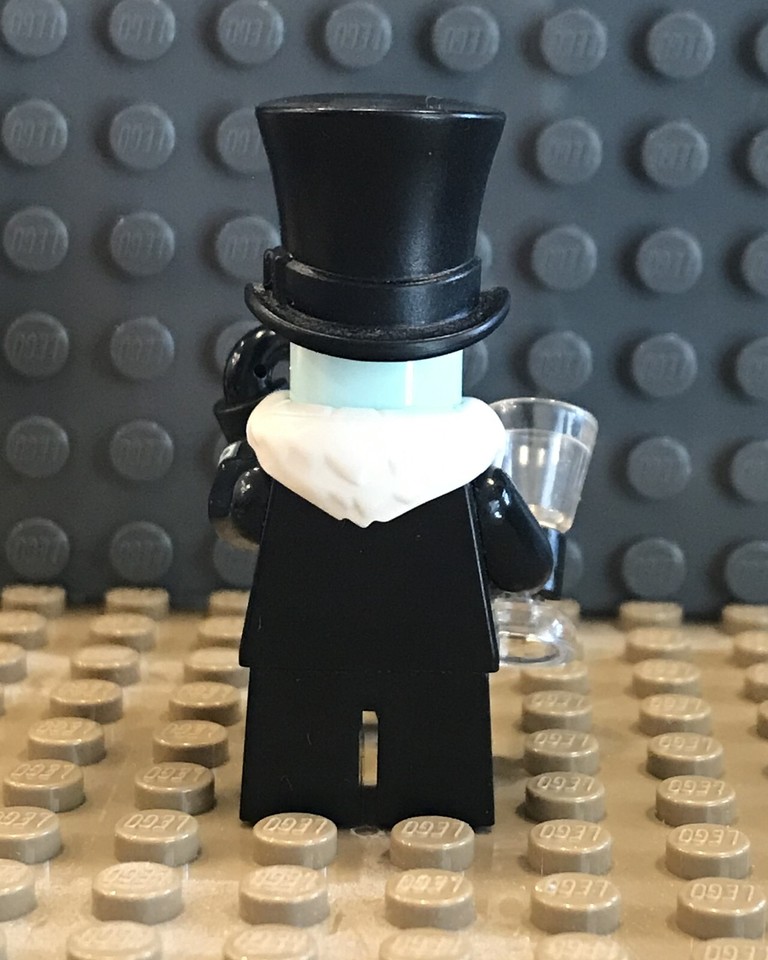 Lego Minifigure DC The Penguin 70909 The Lego Batman Movie w/glass and ...