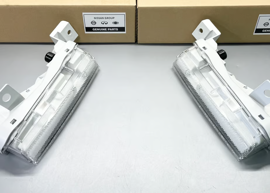 Nissan R35 GT-R GTR Rear Clear Corner Side Markers Light Lamp Pair L+R ...