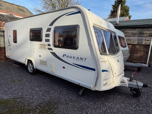 Bailey Pageant Sancerre 4 Beth Caravan with Fixed Bed and End bathroom ...