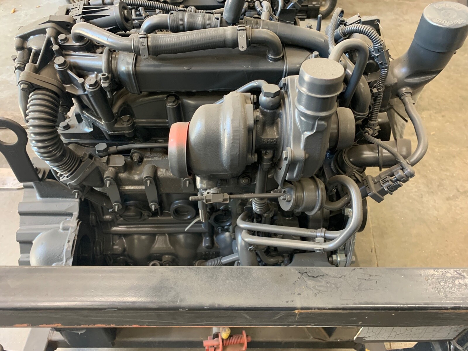 BRAND NEW Iveco F5BFL413A NEW FPT engine OEM, Fits Case, New Holland ...