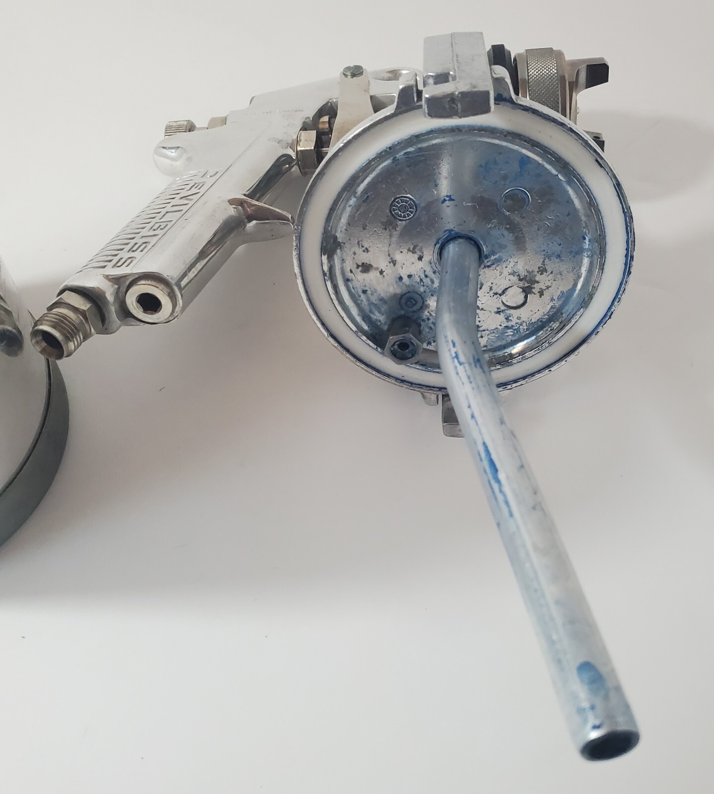 DeVilbiss JGHV-520 Pressure Paint Spray Gun with Devilbiss #12 Air Cap ...