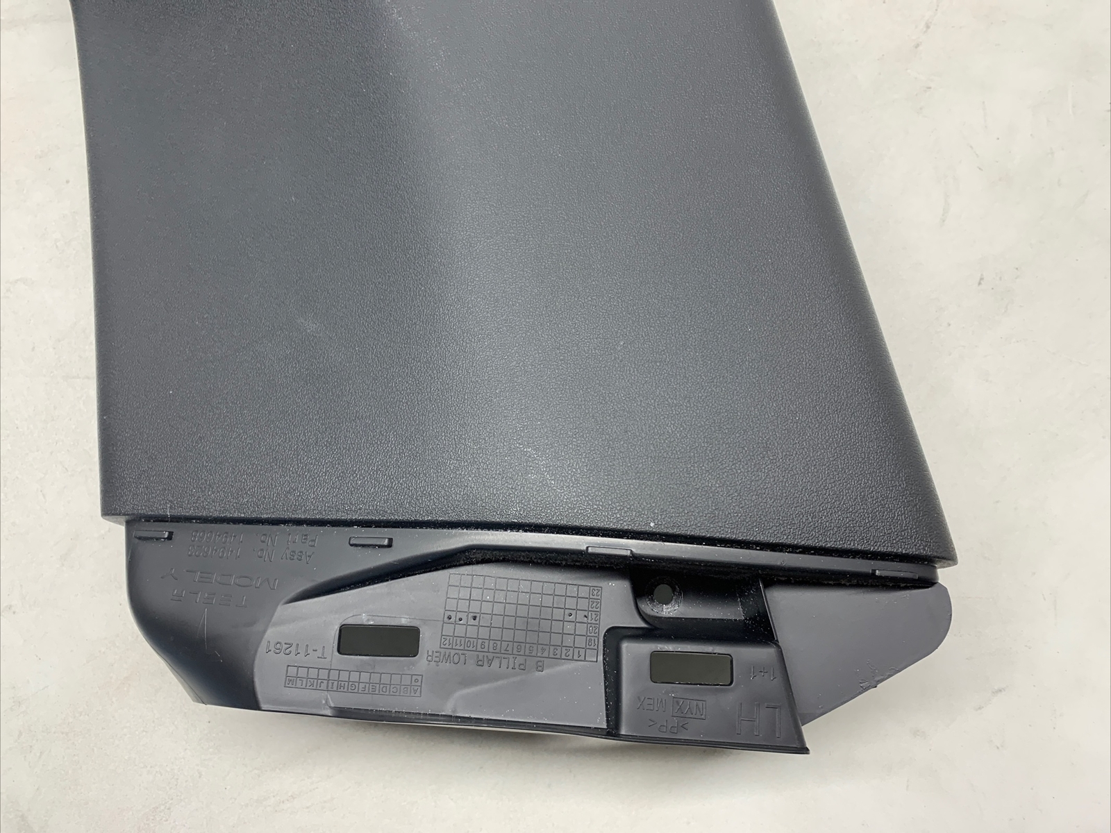 TESLA MODEL Y LEFT DRIVER B PILLAR LOWER TRIM PANEL BLACK 2924 U9 | eBay