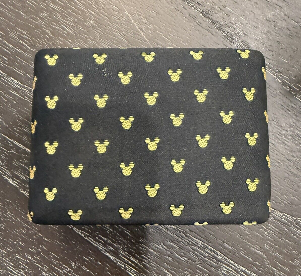 Mickey Mouse, Walt Disney World - The Mickey Collection Key Chain ...