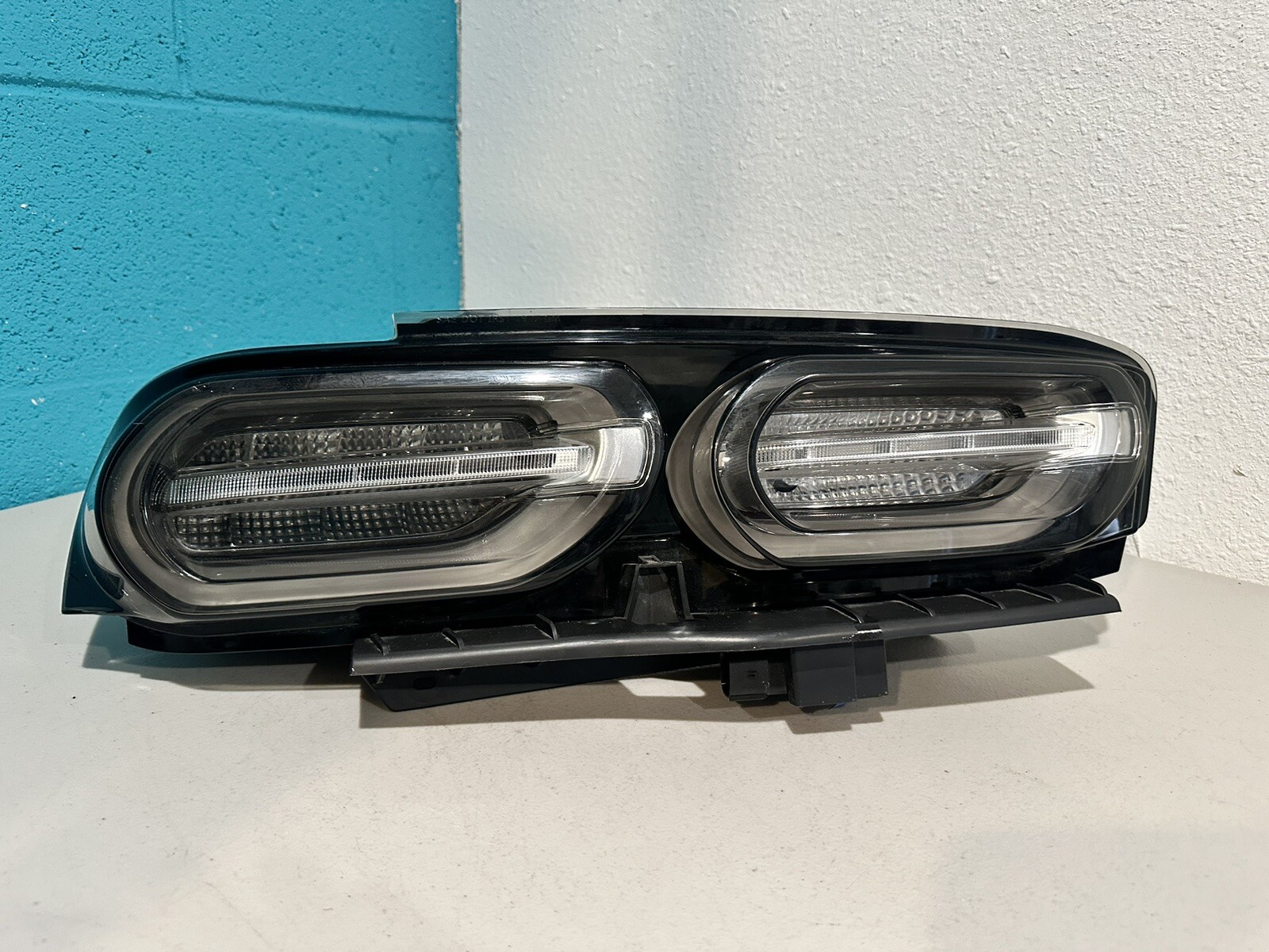 2019-2022 Chevy Camaro Tail Light Driver Side LH Dark Smoked 84725129 ...