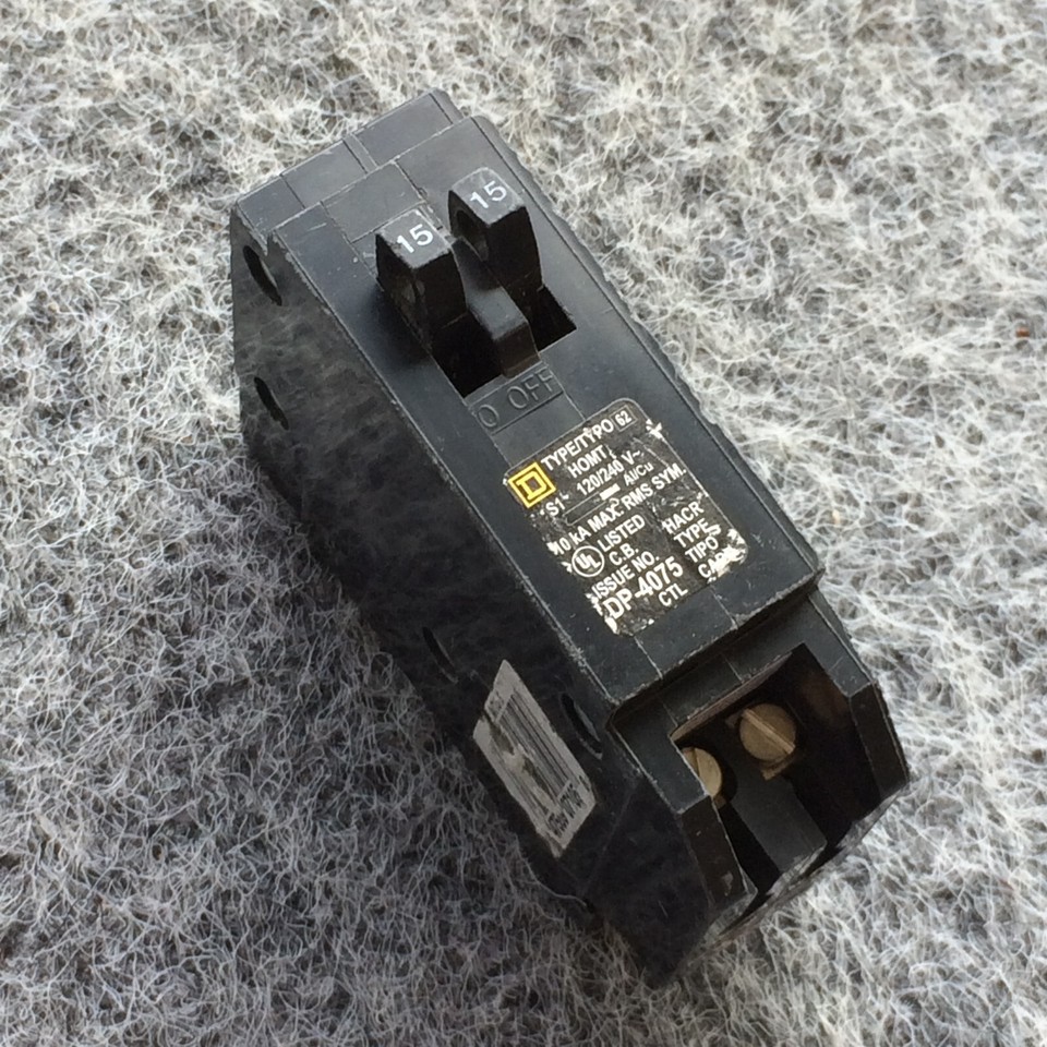 Square D Homeline 15 amp Twin 1 Pole Tandem Circuit Breaker HOMT1515 15 ...