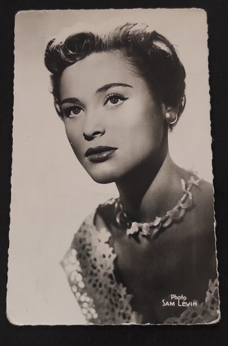 carte postale veritable photo celebrités BELLA DARVI 443 Photo SAM ...