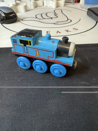 VTG Wooden Railway Thomas The Train Tank Engine Friends | eBay