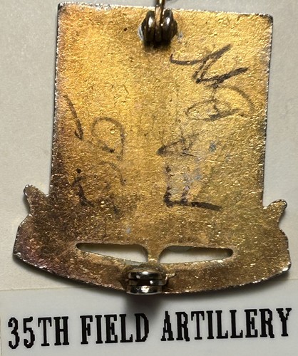US Army 35th, 37th and 38th Field Artillery DI DUI Unit Crest | eBay