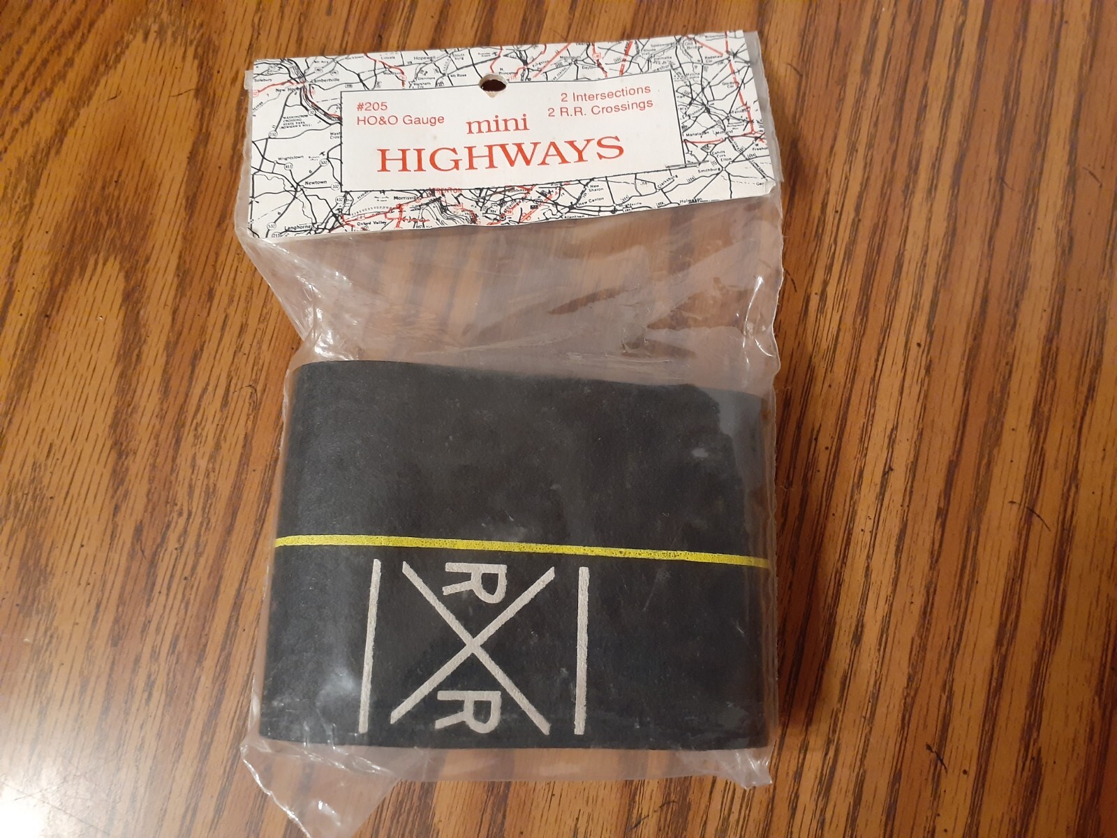 NOS HO/O Scale Leisuretime Mini Highways #205 - 2 RR Crossings & 2 ...