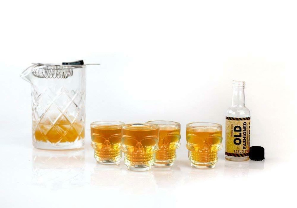 Mini Cocktail Shooters With 4 Skull Shot Glasses Cocktail Mix ...
