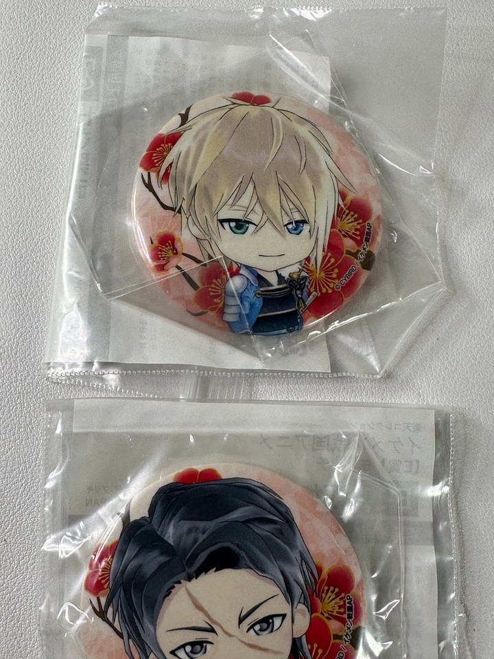 Ikemen Romances Across Time Can Badge Set Kennyo Mitsuhide | eBay