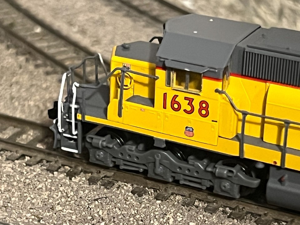 N SCALE INTERMOUNTAIN EMD SD40-2 UNION PACIFIC (UP) LOCOMOTIVE ENGINE ...
