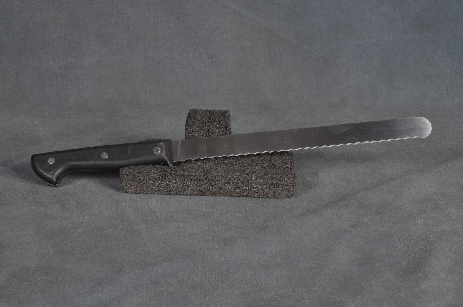 Gerber A Fiskars Company Balance Plus Bread Knife 9-1/2" Serrated Blade ...