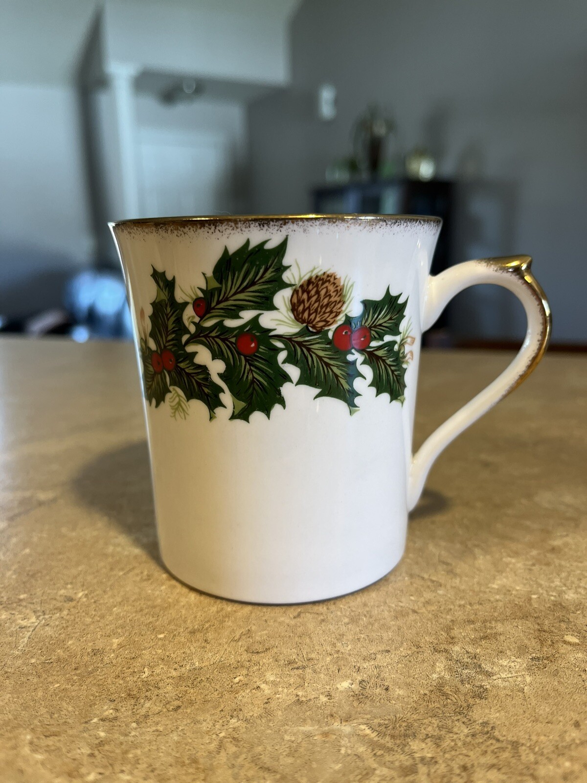 Queen's Fine Bone China Yuletide Coffee Tea Mug Christmas Holly Gold ...