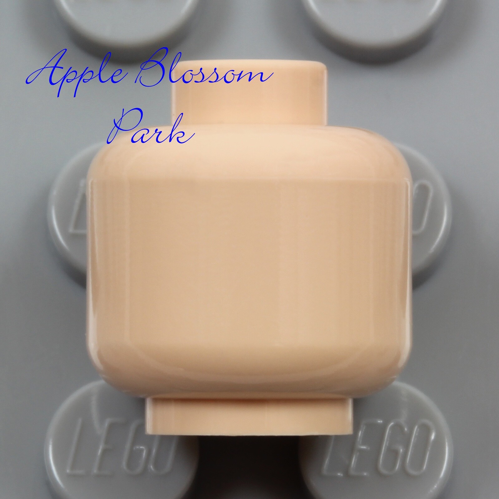 NEW Lego Light FLESH MINIFIG HEAD - Plain Blank Star Wars Minifigure ...