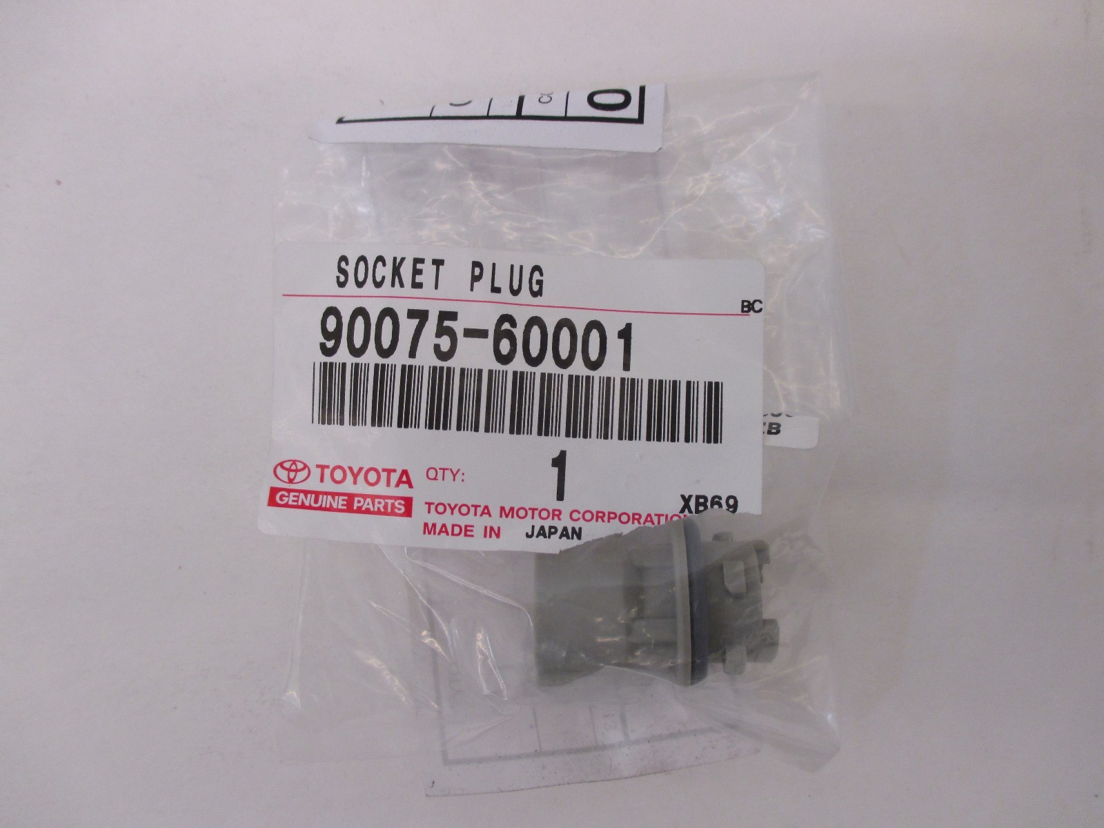 TOYOTA OEM FACTORY FRONT TURN SIGNAL SOCKET 2001-2003 PRIUS 90075-60001 ...