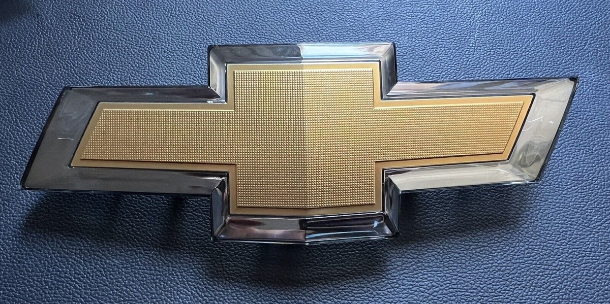 Chevy Bowtie Med Flammer