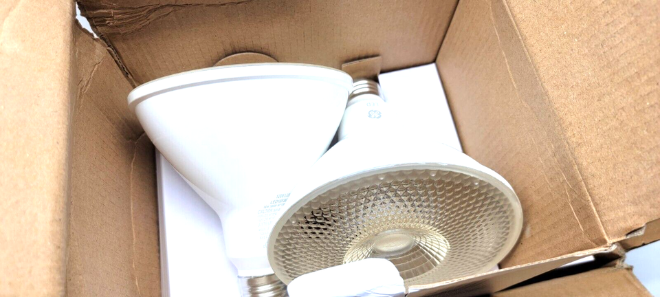 GE LED 16 w (120w replacement) long life outdoor light bulbs white 8 ...