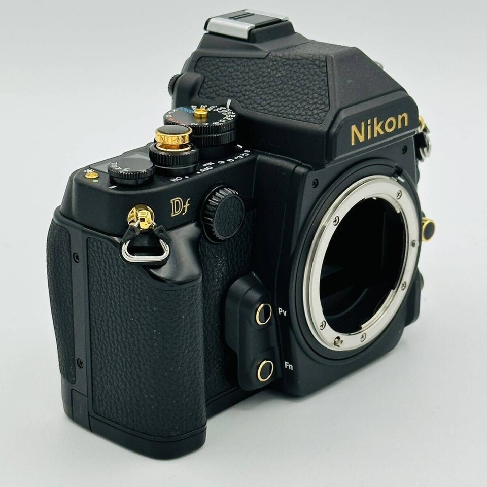 [MINT]Nikon Df Gold edition 16.2MP Digital SLR Camera Body (4547 shot ...