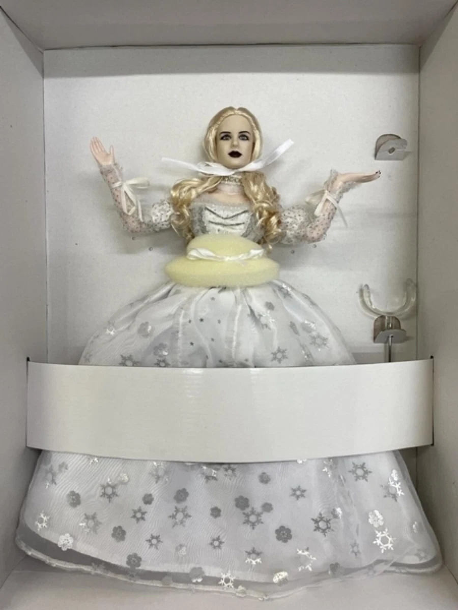 White Queen Alice In Wonderland Full Body