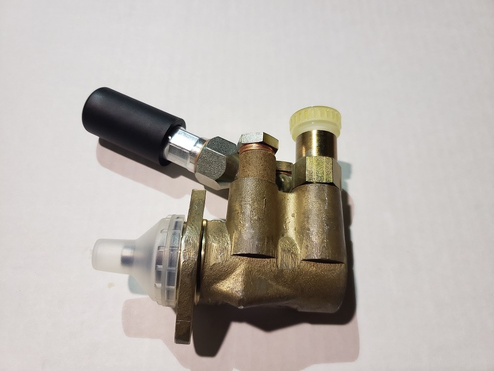 FUEL LIFT PUMP FOR ZETOR TRACTOR 93009200 933290 4340 5211 6245 7745 ...