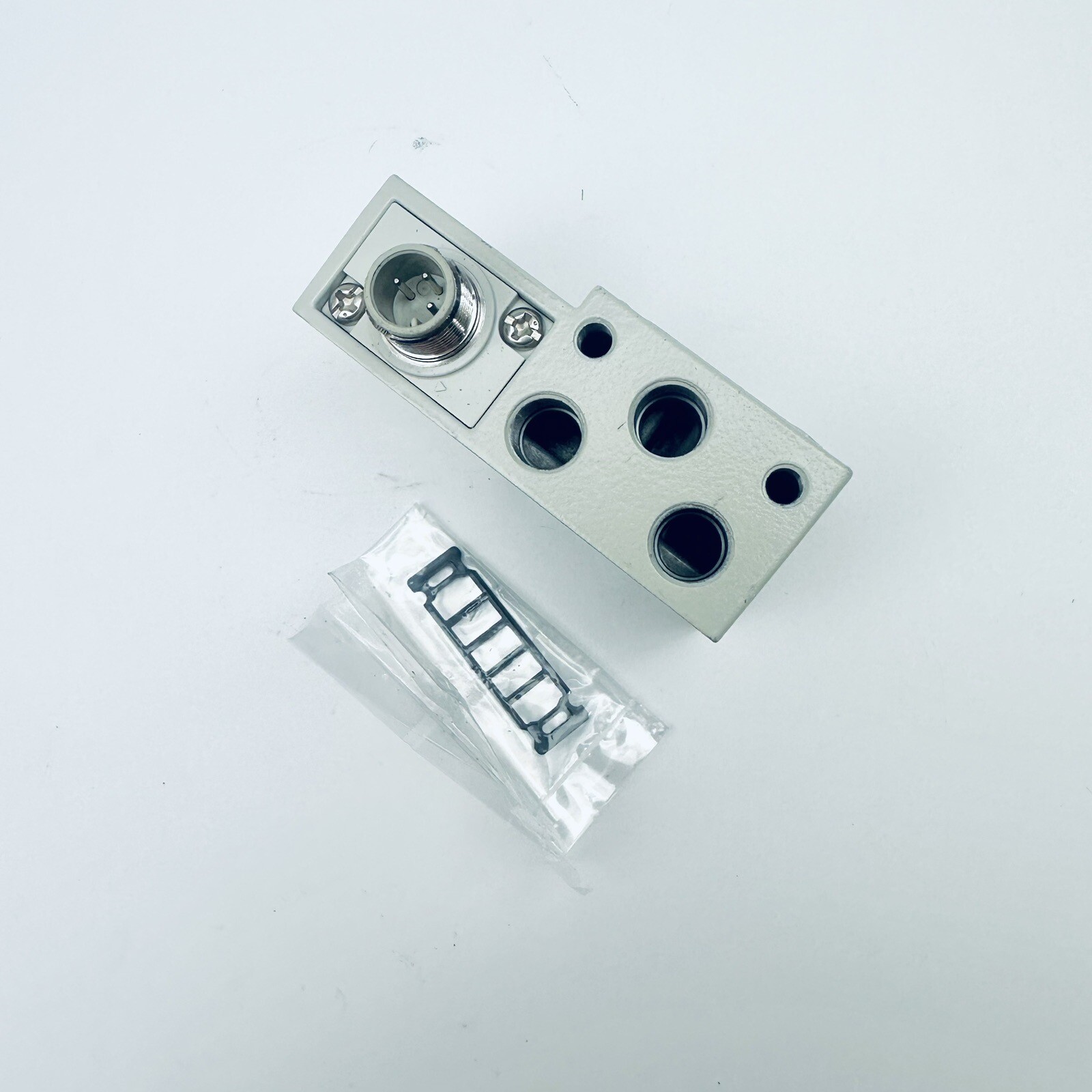 SMC SY30M-27-1-WO-01F SUB PLATE ASSY | eBay