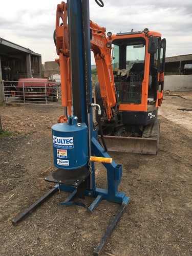 Mini And Micro Digger HIRE Flail, Grab, Post Knocker, Hammer Buckets ...