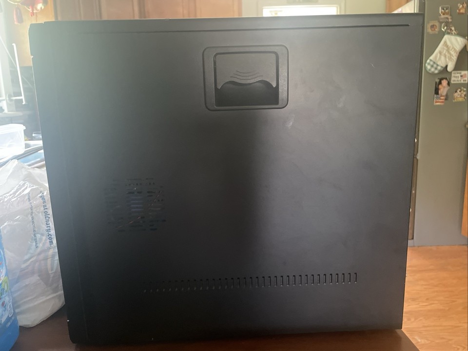 Raidmax Dirk-tooth Every Thing Looks To Be There, Old School Pc Case ...