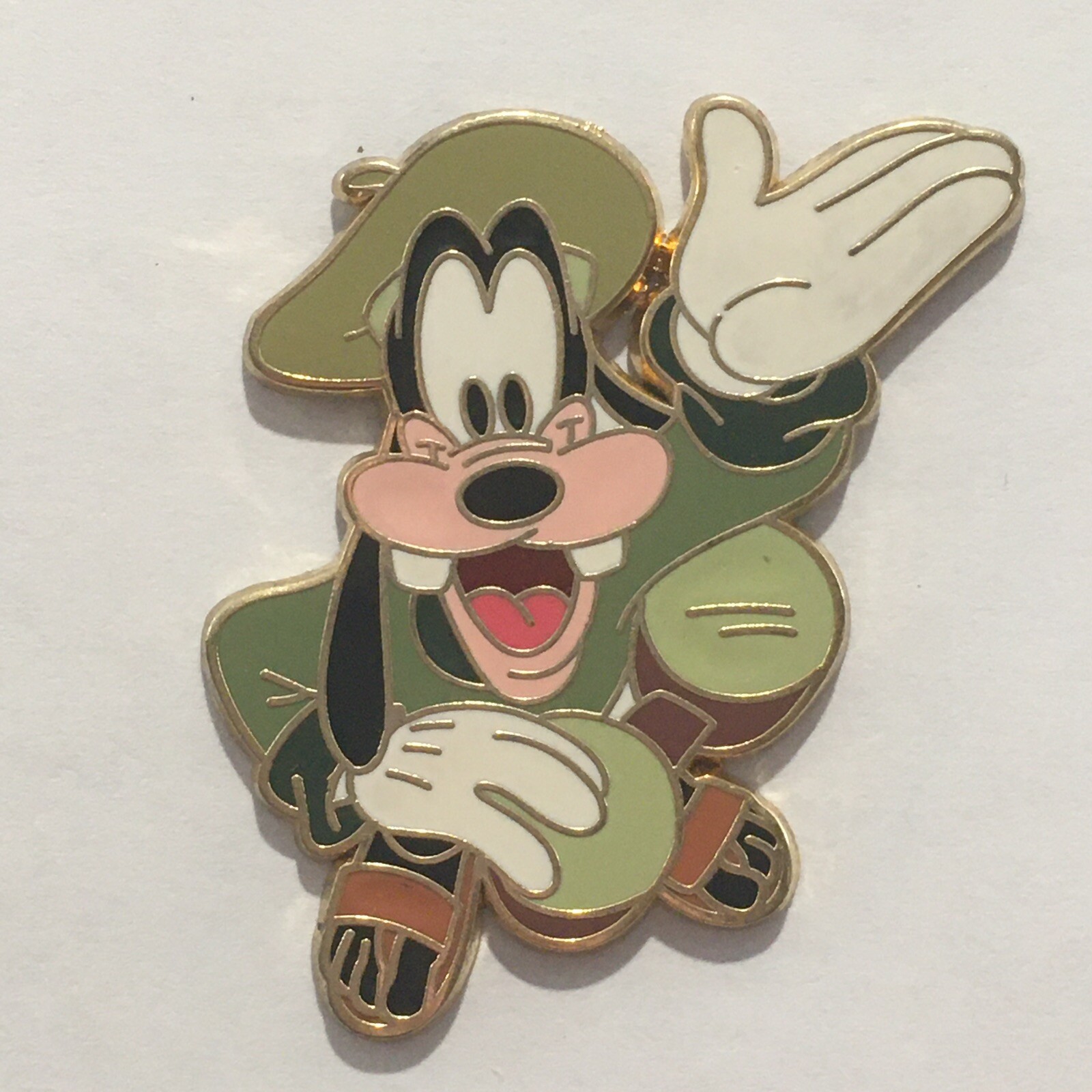 DIsney Goofy World Of Disney NYC Store Broadway Actor Musician Pin | eBay