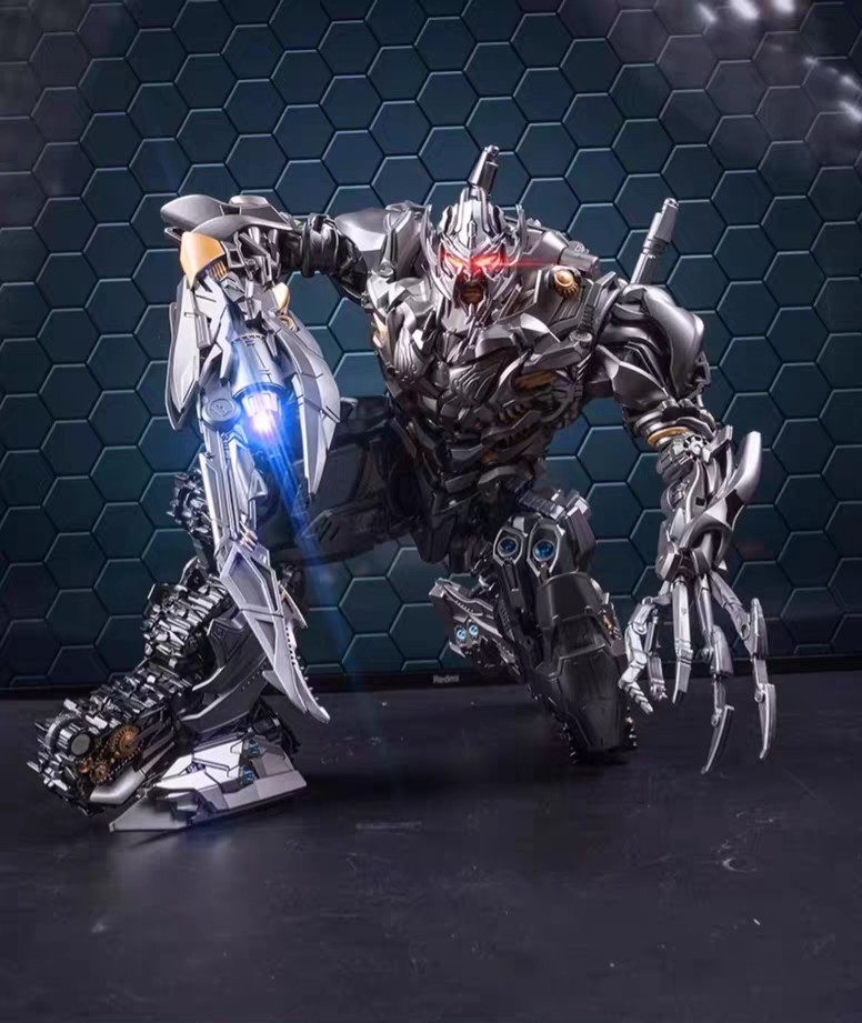 IN US_BMB Oversized LS06 Megatron Tank Mega Commander Figure ...
