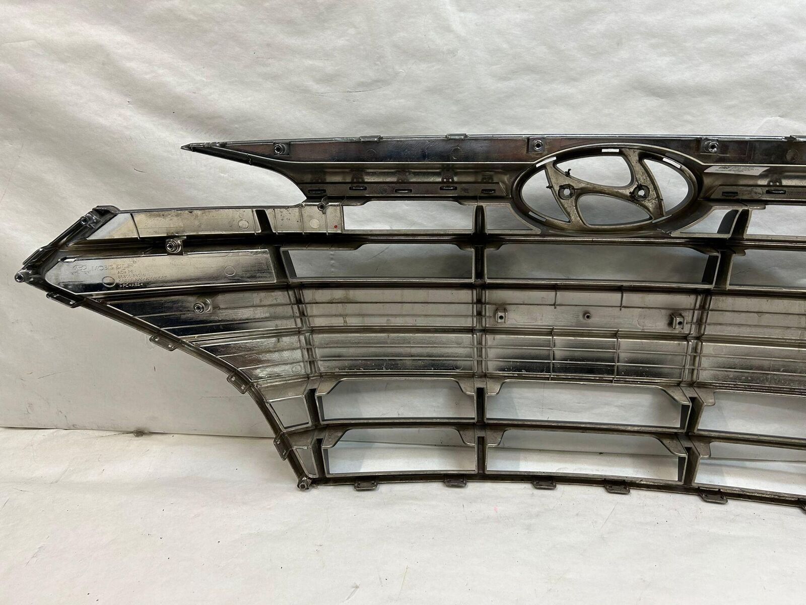 Hyundai Elantra Sedan 2019–2020 Upper Grille Non-Adaptive OEM 86351 ...